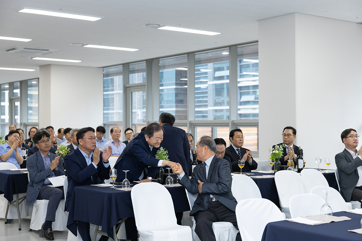 Commemorative Ceremony for relocation of headquarters building of KCC ...