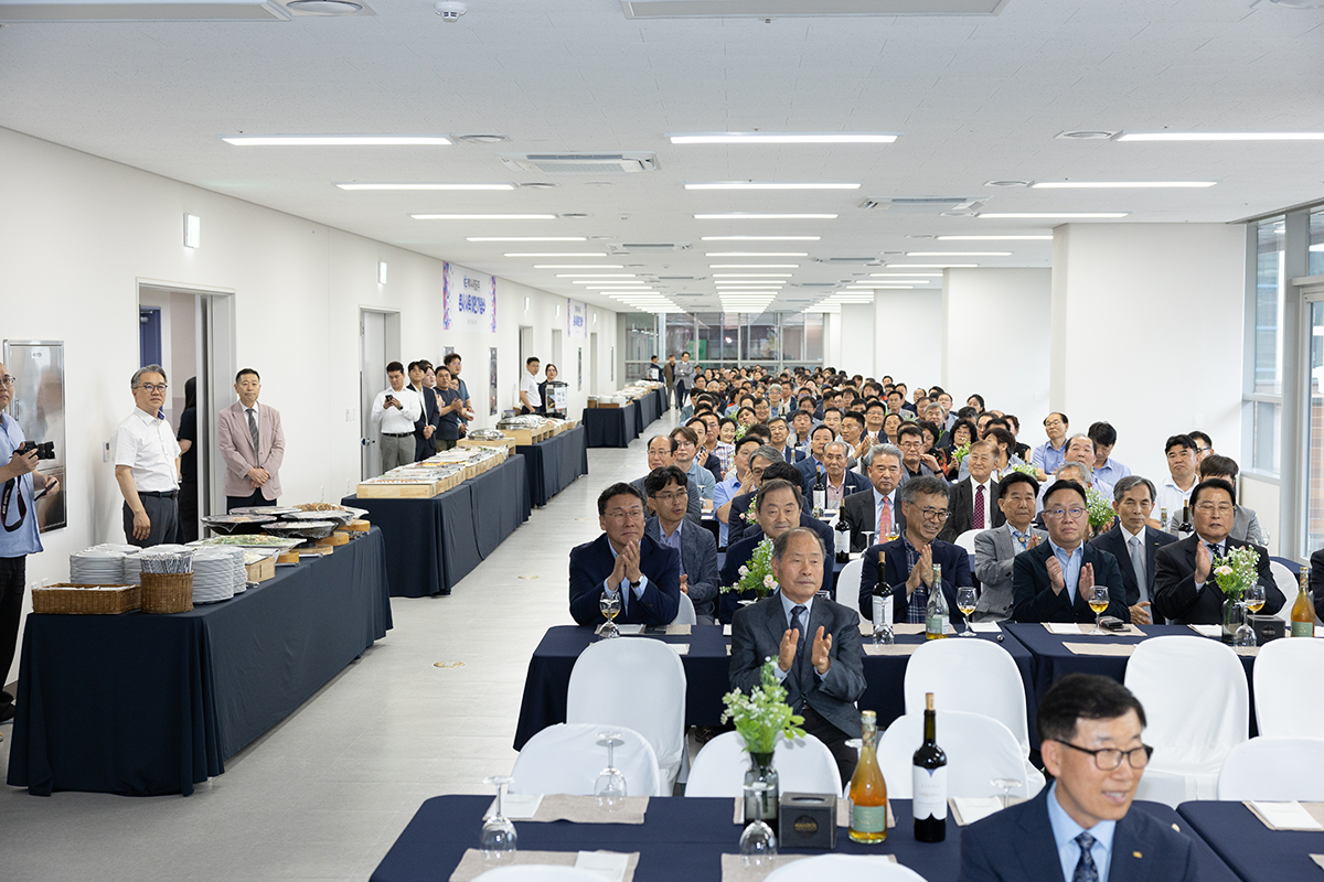 Commemorative Ceremony for relocation of headquarters building of KCC ...